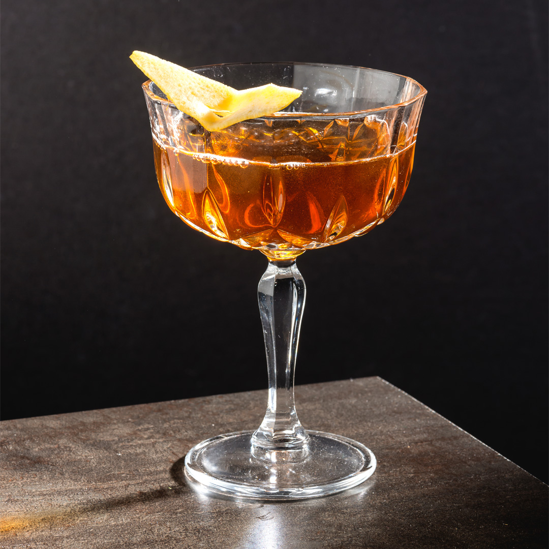 Adonis cocktail – Wine Corner Mag